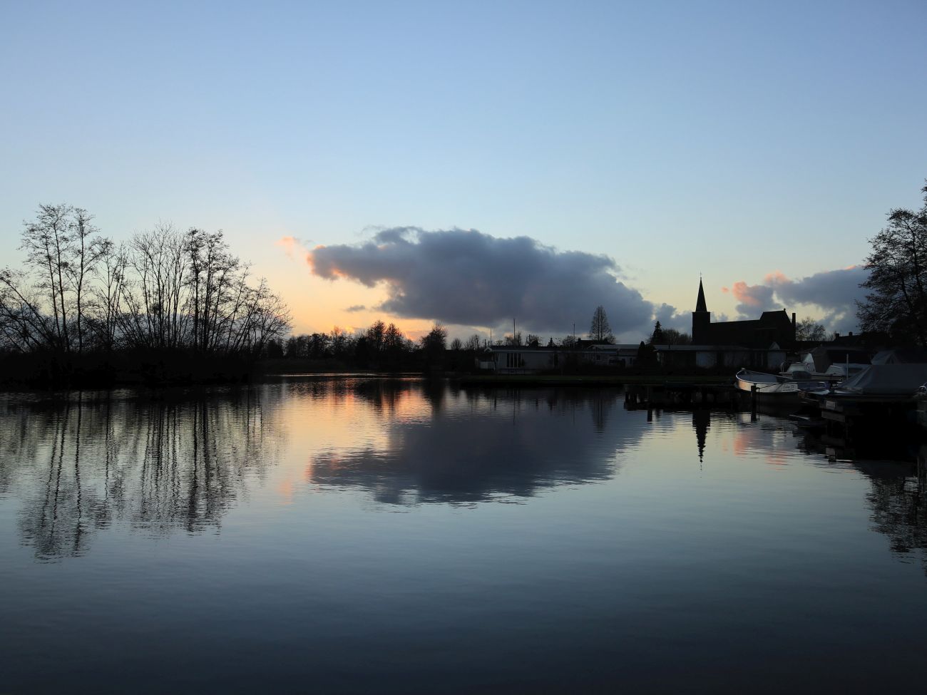 Goedemorgen! Gouden gloed in de avond - De Nieuwkoper